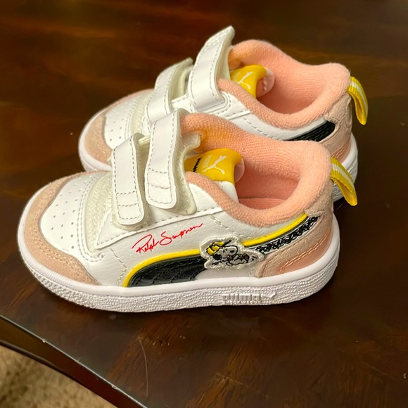 Puma | Shoes | Puma Peanuts Snoopy Size 5c | Poshmark